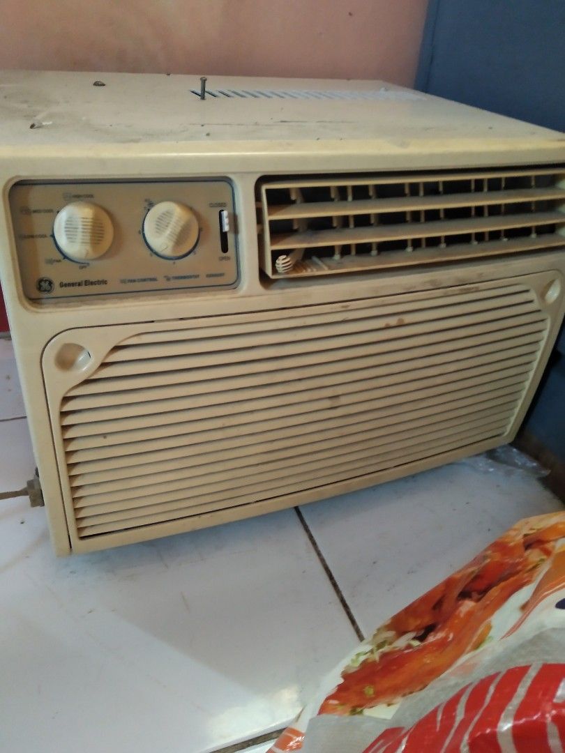 GE Air condition unit (used), TV & Home Appliances, Air Conditioning ...