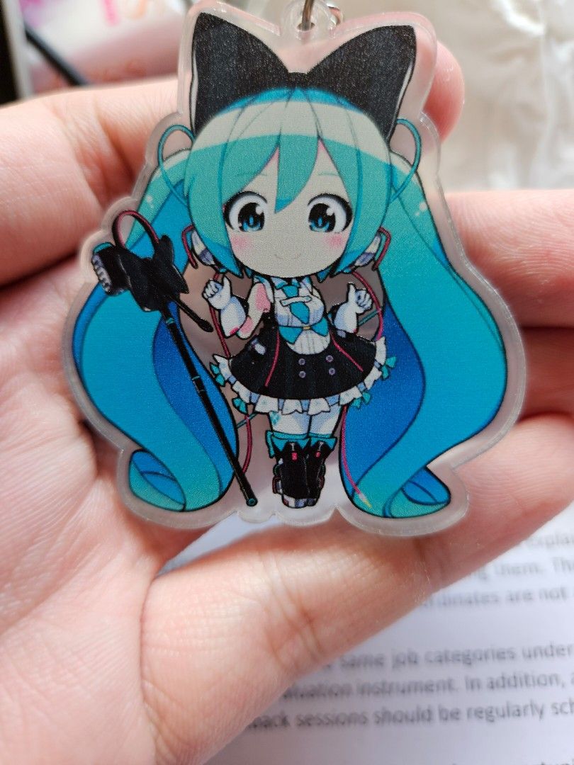Hatsune miku keychains, Hobbies & Toys, Memorabilia & Collectibles, J ...