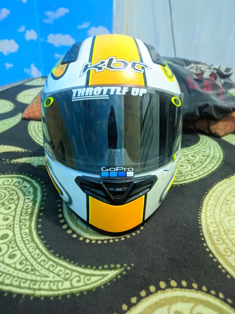 Helm Kbc, Motor di Carousell