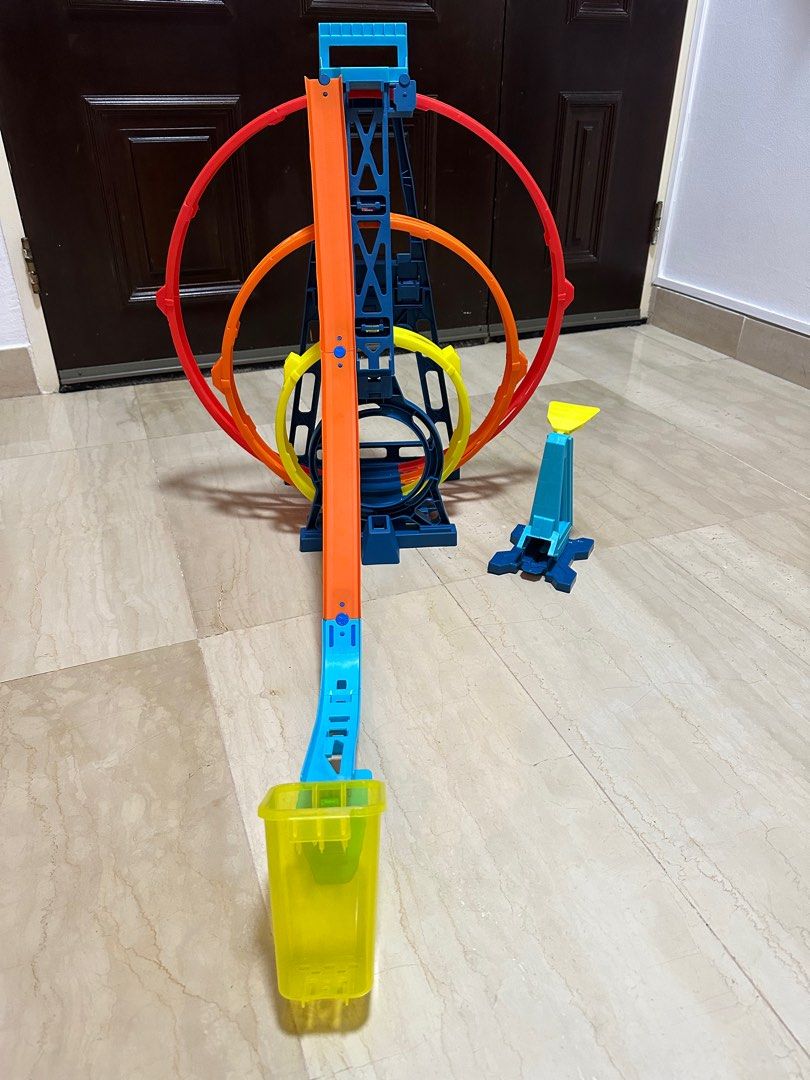 Hot Wheels Track Builder Triple Loop Kit, Hobbies & Toys, Toys & Games ...