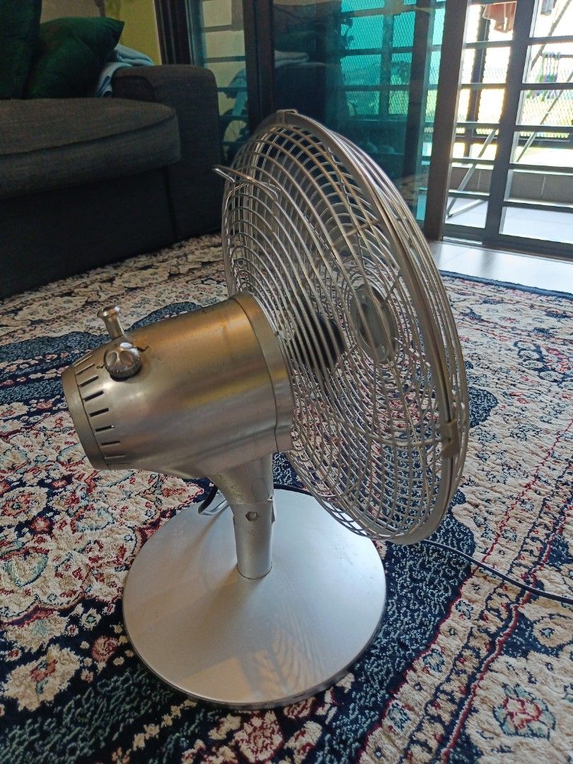 HOUM 12" Metal Table fan 4 blades, Furniture & Home Living, Lighting ...