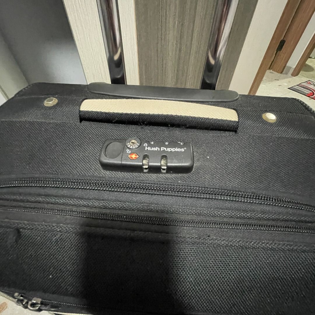 HUSH PUPPIES TRAVEL SUITCASE LUGGAGE BAG, Hobbies & Toys, Travel ...