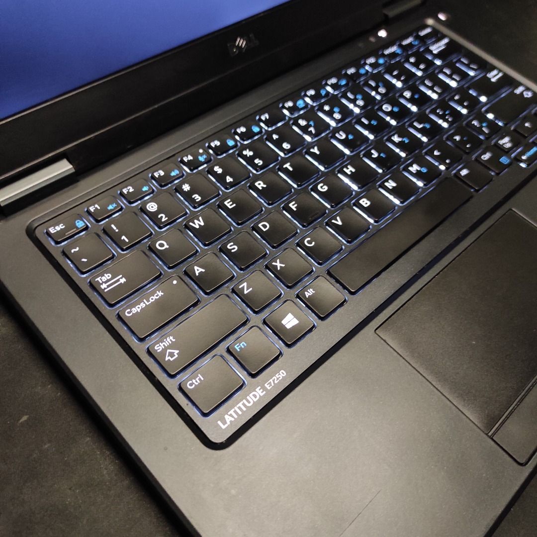 INTEL CORE i5 5TH GEN/16gb/HD Graphics 5500/256GB SSD/Backlit keyboard ...