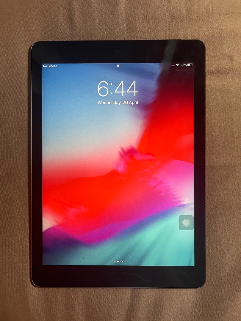 RUSH IPAD AIR 1, Mobile Phones & Gadgets, Tablets, iPad on Carousell