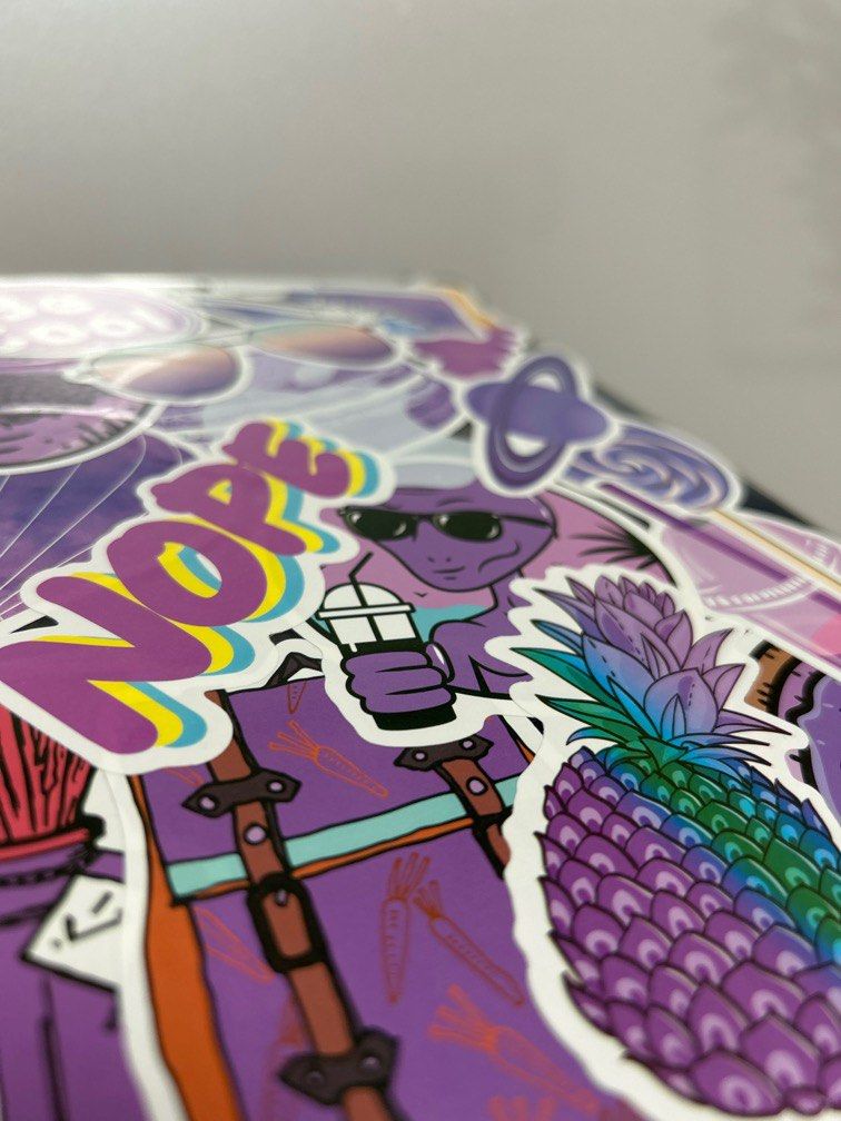 iPad Casing DIY Sticker Bomb 9/8/7th Gen, Mobile Phones & Gadgets ...