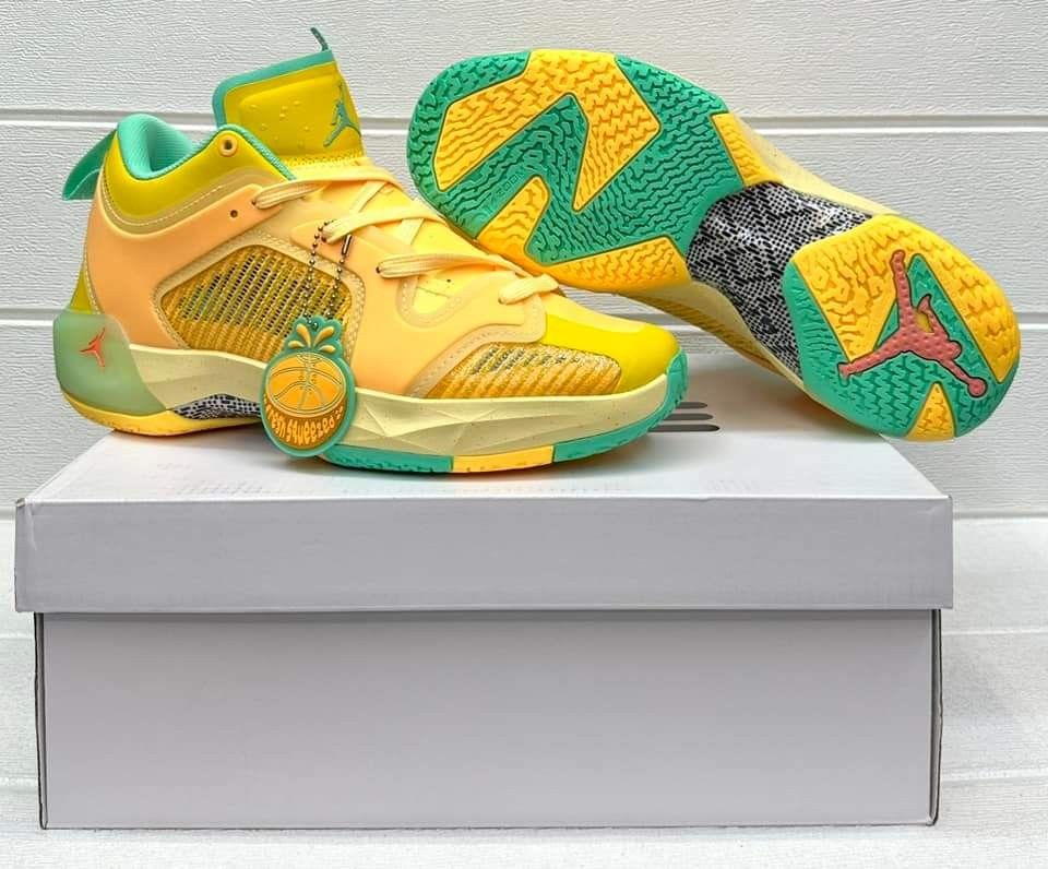 Jordan 37 low Lemonade, Men's Fashion, Footwear, Sneakers on Carousell