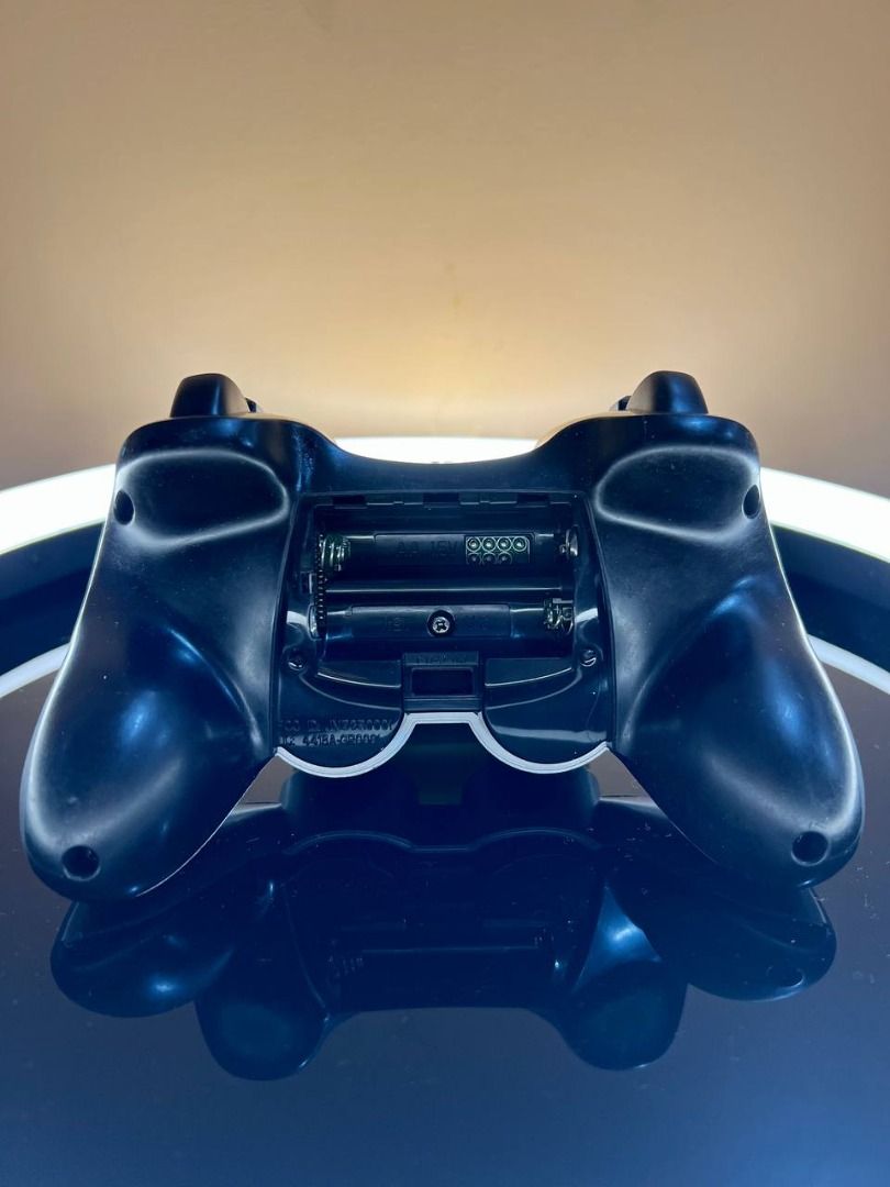 LOGITECH F710 wireless gamepad controller, Video Gaming, Gaming ...