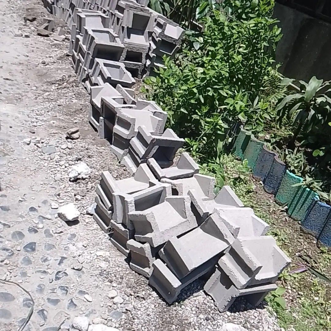 LOUVER BLOCKS 6*6*10 INCHES on Carousell
