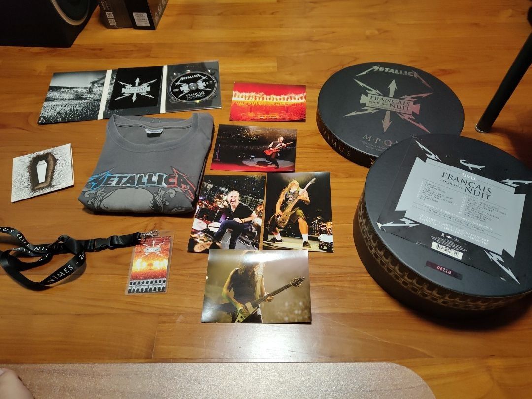 Metallica Nimes Box Set, Hobbies & Toys, Memorabilia & Collectibles ...