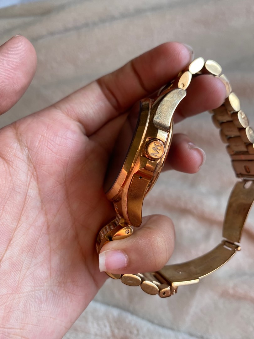 Michael Kors Smart Watch/ Fitness Tracker on Carousell