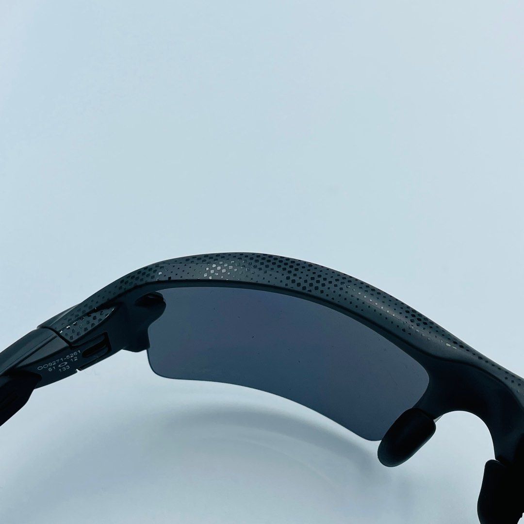 Oakley Hi Res Matte Carbon w/ Polarized Prizm Black, Men's Fashion, Watches & Accessories ...