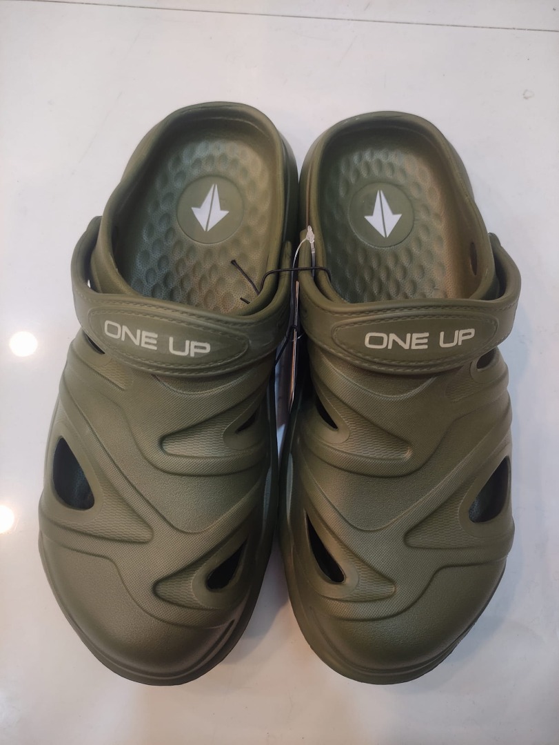 ONE UP MAXIM SLIPPERS FOR MEN on Carousell