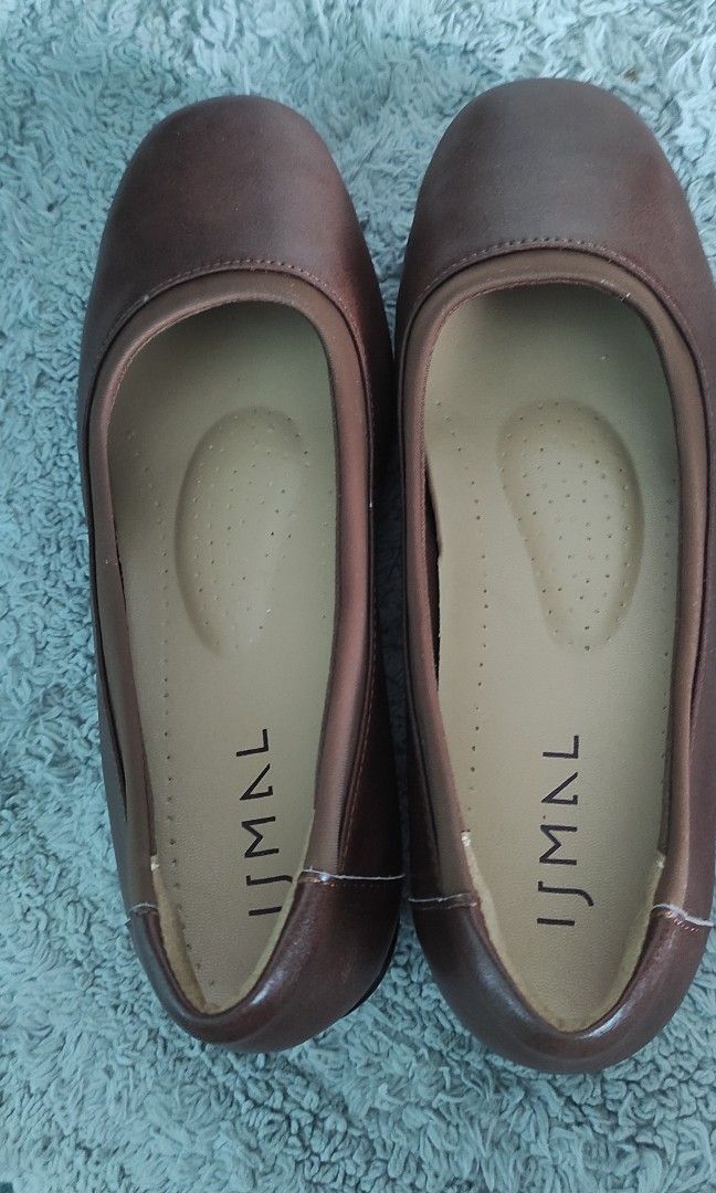 Saara Luxe Ijmal, Women's Fashion, Footwear, Flats on Carousell