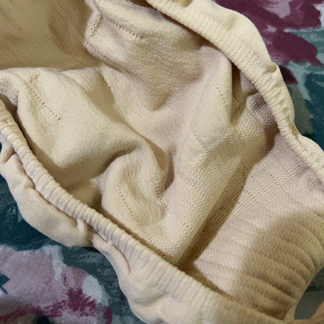 SKIMS ~ Seamless Face Mask on Carousell