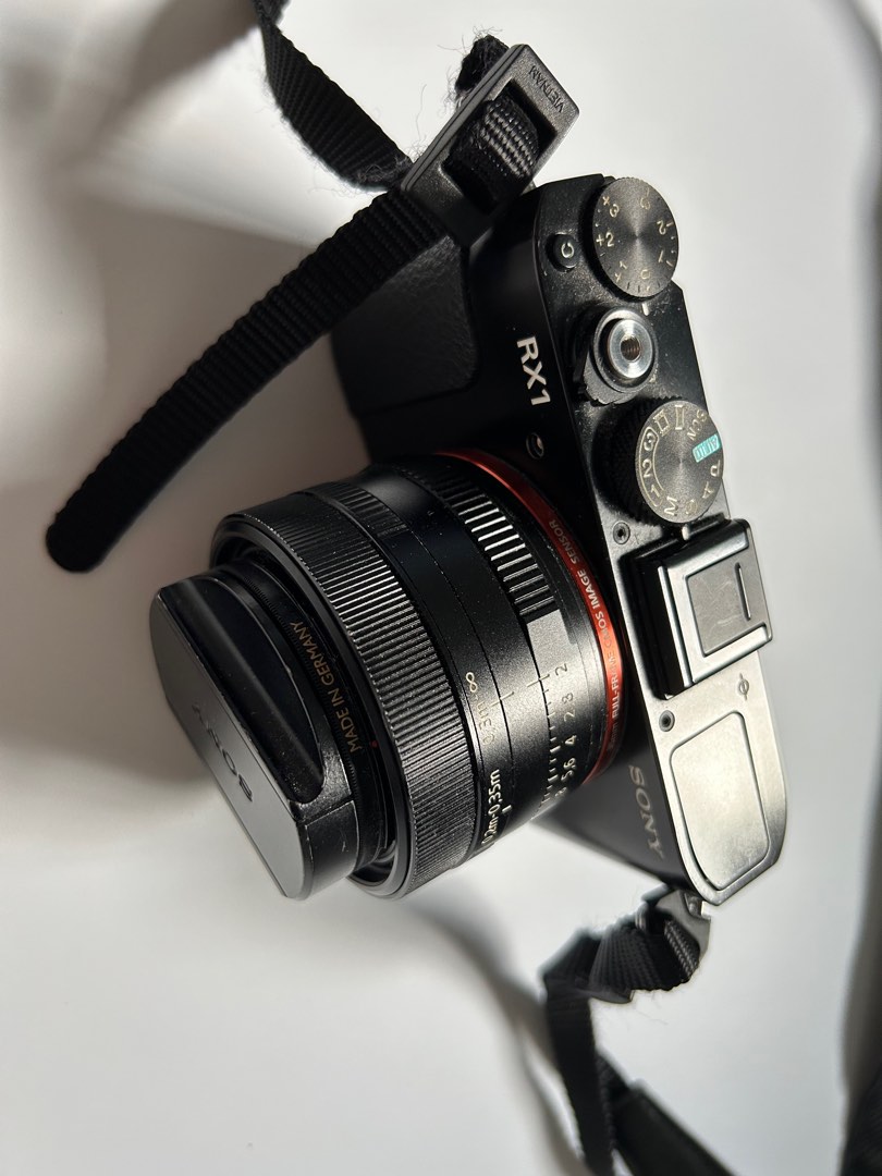 Sony rx1 camera, Photography, Cameras on Carousell
