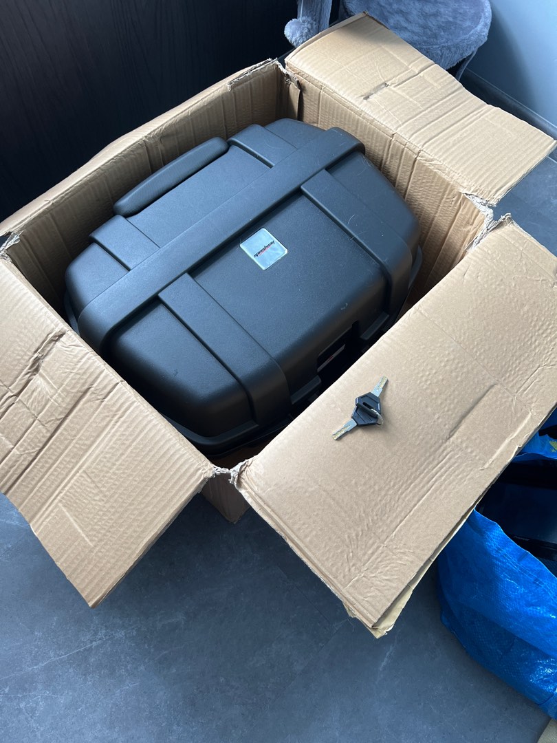 Speedway 43L Top Box, Can Fit 2 Full Face Helmets, Motorcycles, Motorcycle Accessories on Carousell