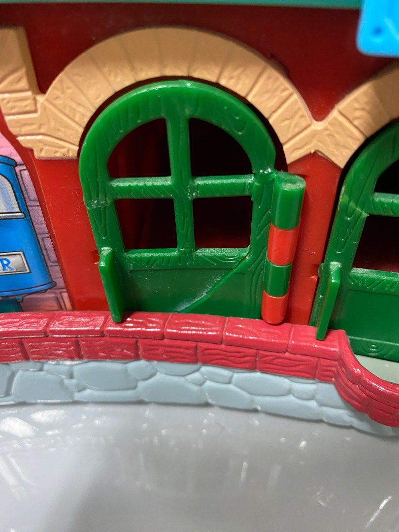 Thomas Train Station, Hobbies & Toys, Toys & Games on Carousell