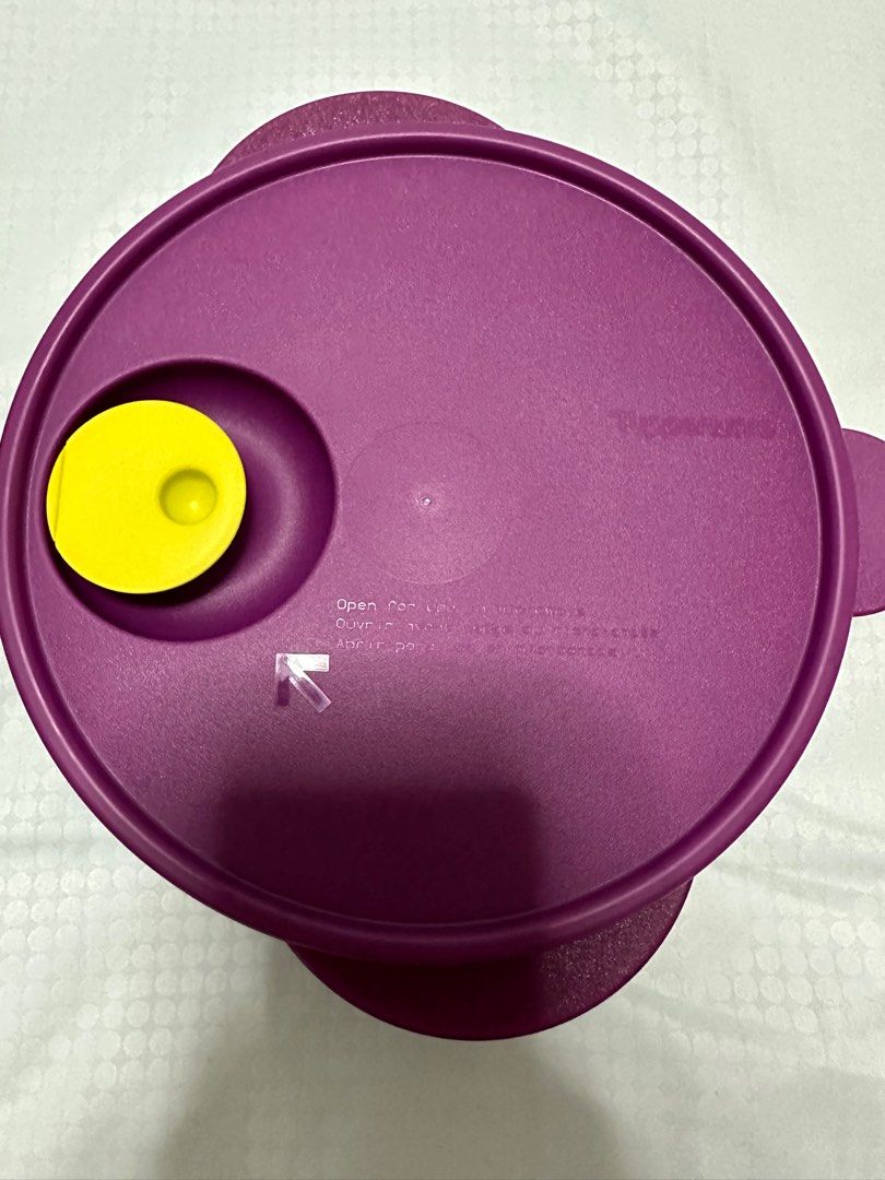 Tupperware - Crystal Wave Divided Dish, Furniture & Home Living ...