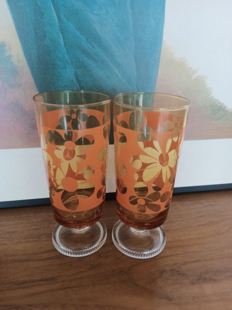 Vintage Aderia Footed Glasses, Hobbies & Toys, Memorabilia & Collectibles, Vintage Collectibles ...