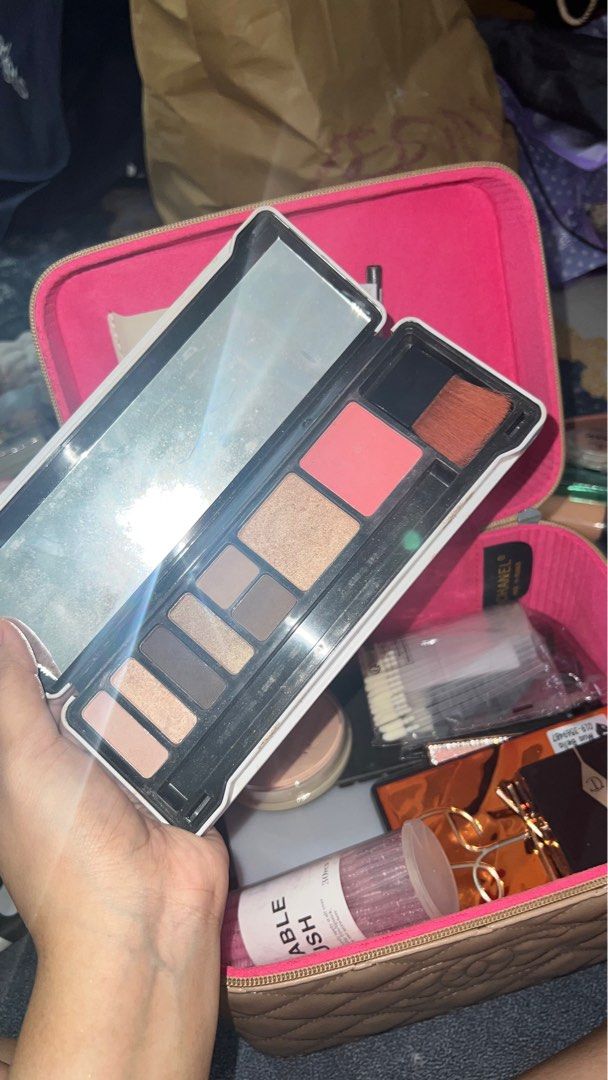 Watson face pallete, Beauty & Personal Care, Face, Makeup on Carousell