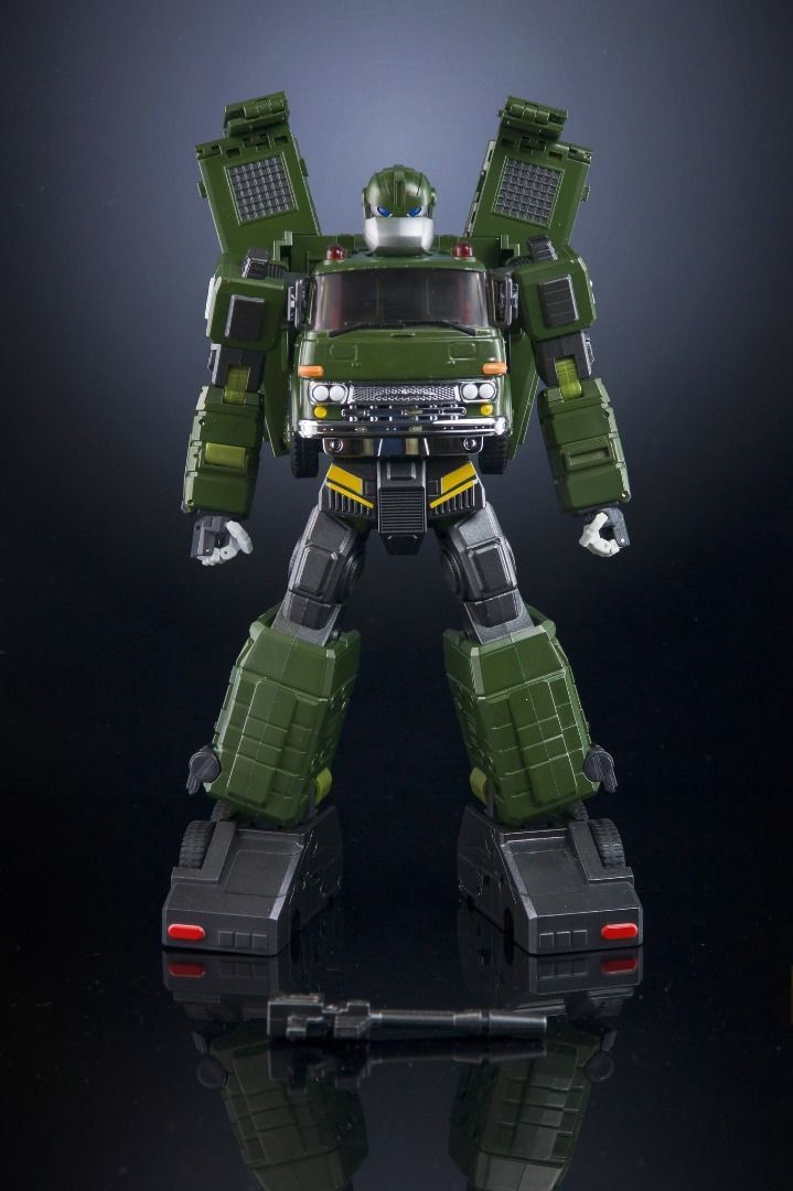 XTransbots Bulwark aka Bulkhead, Hobbies & Toys, Toys & Games on Carousell