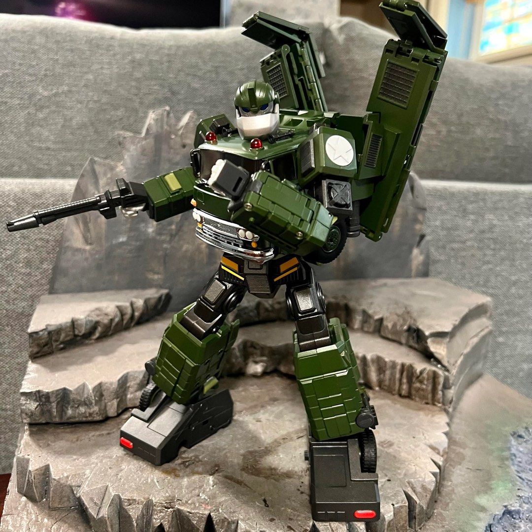 XTransbots Bulwark aka Bulkhead, Hobbies & Toys, Toys & Games on Carousell