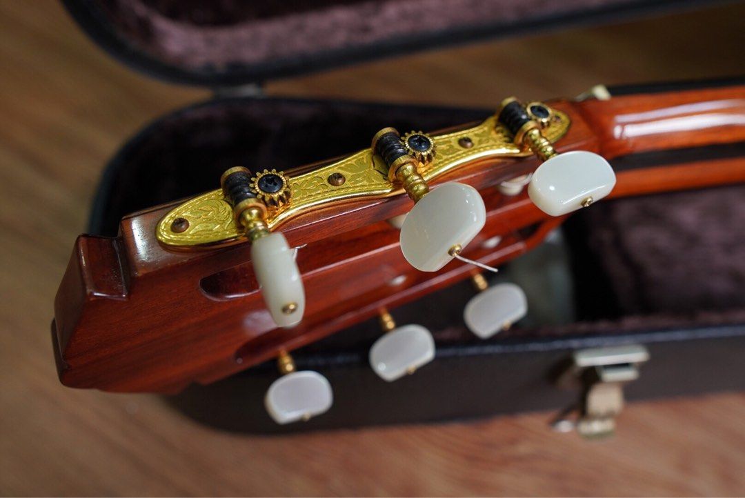 Yamaha Gc-15D 1974, Hobbies & Toys, Music & Media, Musical Instruments ...