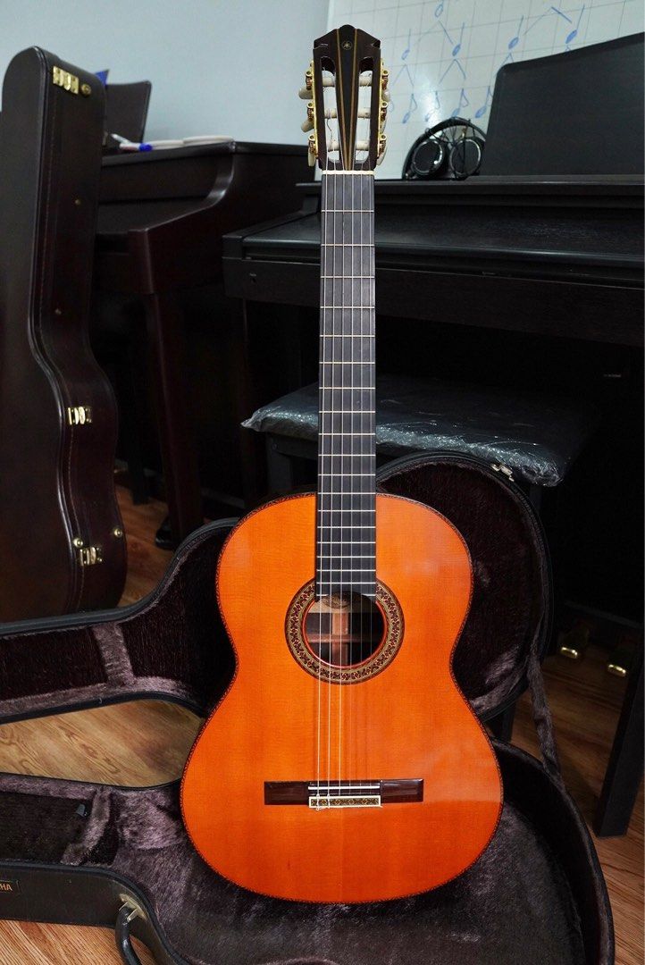 Yamaha Gc-15D 1974, Hobbies & Toys, Music & Media, Musical Instruments ...