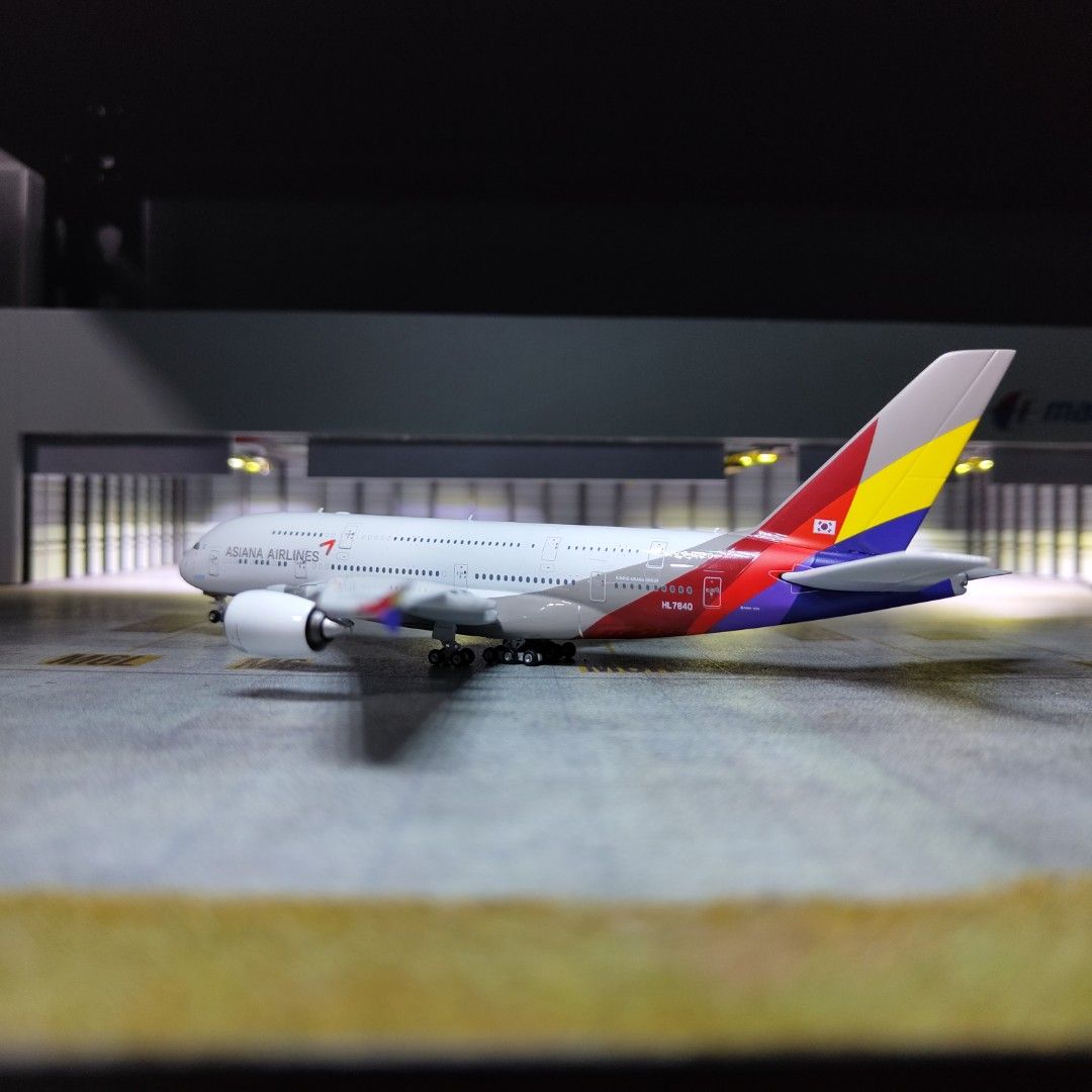1:400 Phoenix Asiana Airlines Airbus A380-800, Hobbies & Toys ...