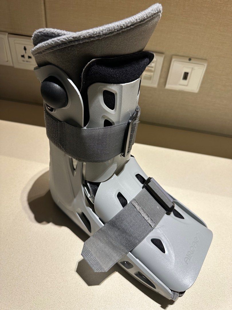 Aircast AirSelect Short Walker boot (Right foot) + Evenup shoe lift ...