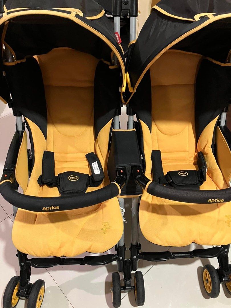 Aprica Nelco Bed Stroller Twin/Siblings, Babies & Kids, Going Out ...