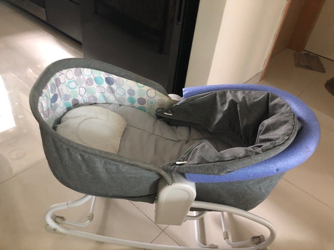 Baby rocking cradle, Babies & Kids, Nursing & Feeding, Weaning ...