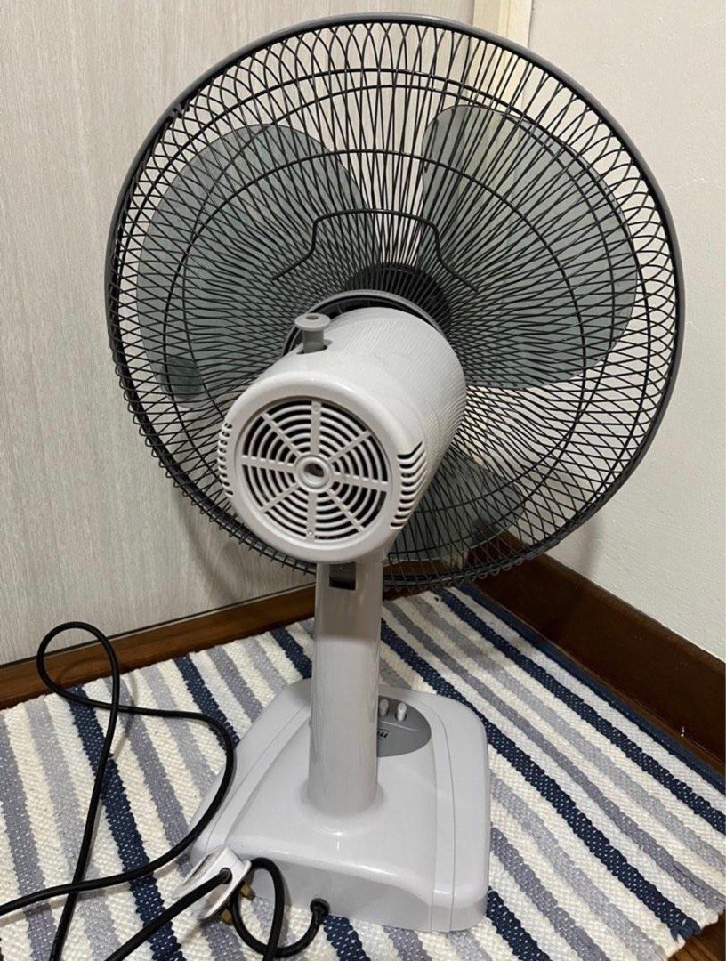 Big table fan 16inch, Furniture & Home Living, Lighting & Fans, Fans on ...