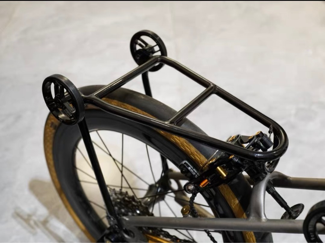 Brompton Titanium Q rack pikes UJ ezy wheel royale ace custom, Sports ...