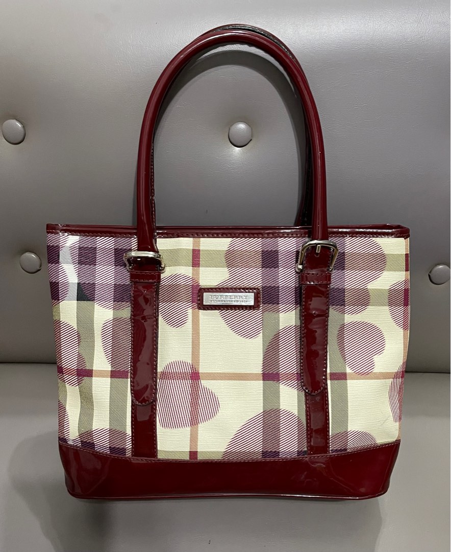 Burb Hearts, Women's Fashion, Bags & Wallets, Shoulder Bags on Carousell