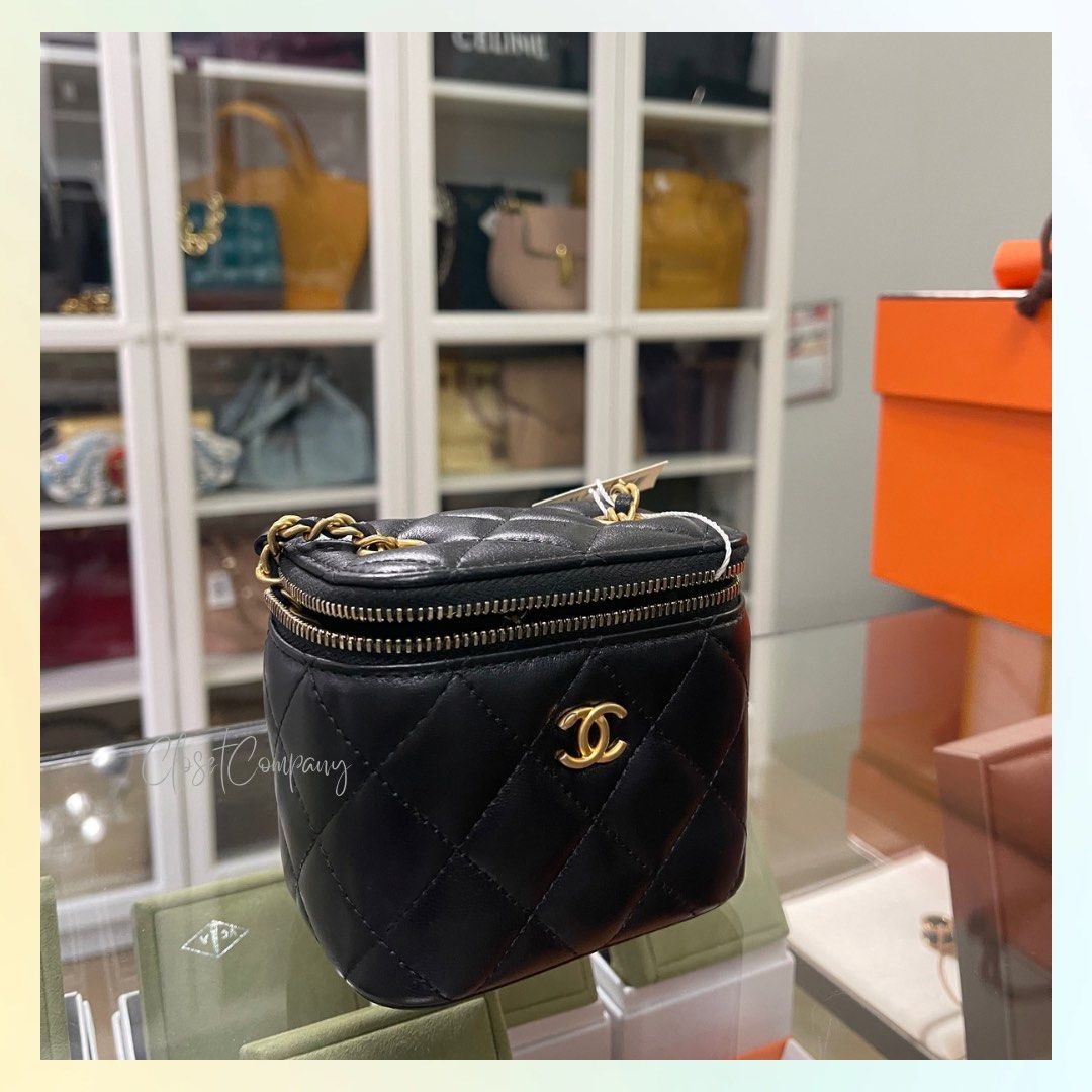 Chanel Mini Vanity Case With Chain in Lambskin Leathee Series 31 on ...
