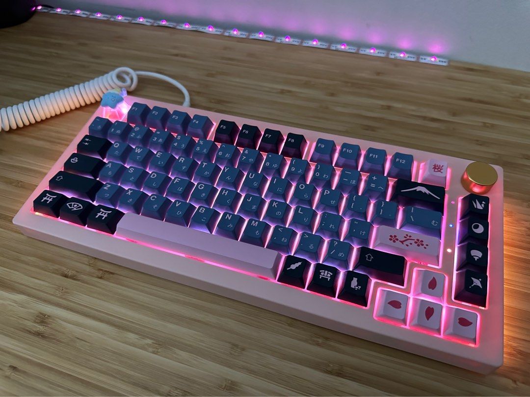 WTS Custom Sakura Mechanical Keyboard, Computers & Tech, Parts ...