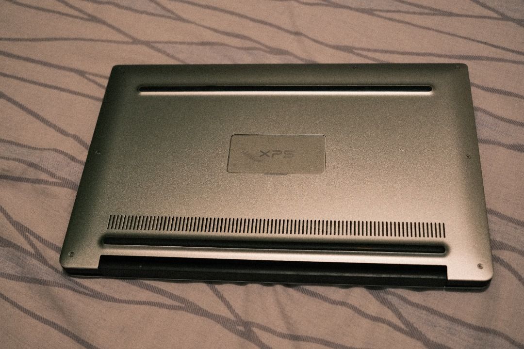 Dell XPS 9343 Signature Edition Touchscreen 4K (i5-5200U, 8GB, 256GB ...