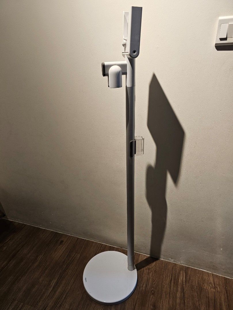 Dyson Floor Dok Dock Stand, Furniture & Home Living, Cleaning ...