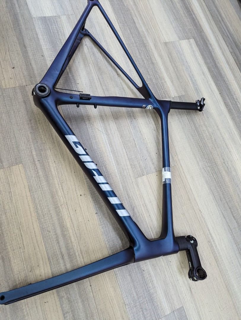 GIANT TCR ADVANCED PRO DISC FRAMESET ML SIZE, Sports Equipment ...