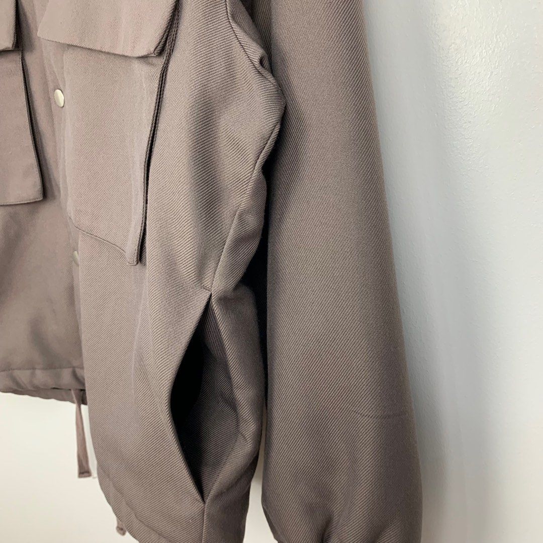 GU Utility Coach Jacket, Men's Fashion, Activewear on Carousell