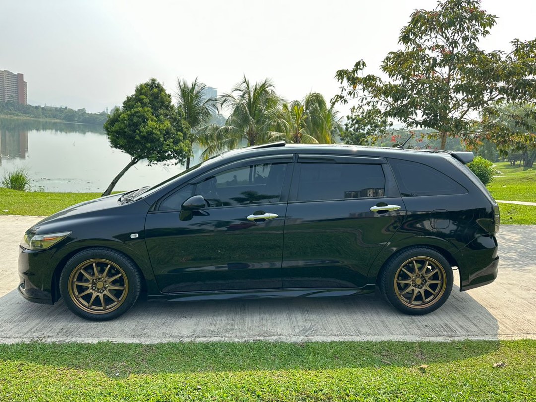 HONDA STREAM RN6 1.8, Cars, Cars for Sale on Carousell