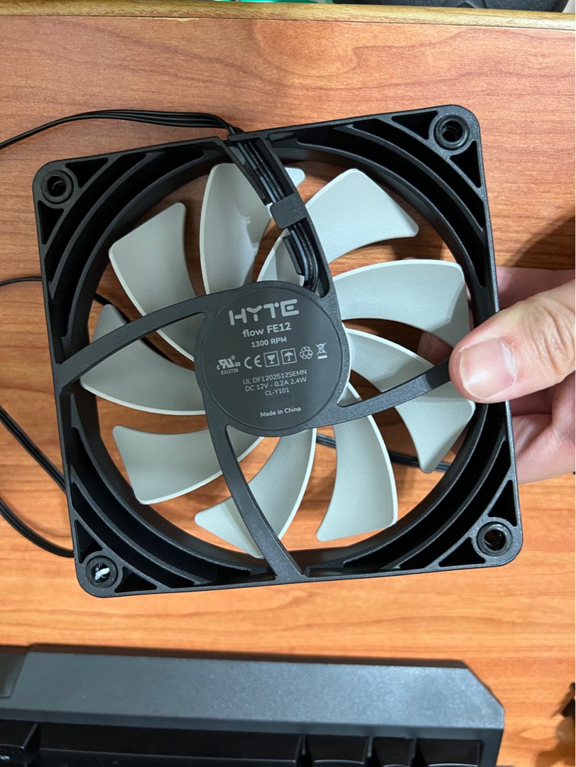 HYTE Flow FE12 120mm 1 fan, Computers & Tech, Parts & Accessories ...