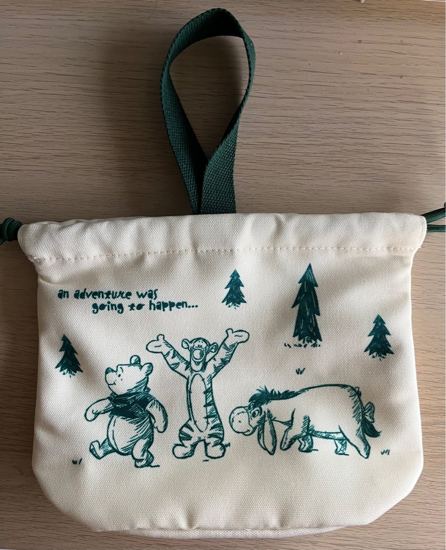 Innisfree Winnie the Pooh pouch, Women's Fashion, Bags & Wallets ...