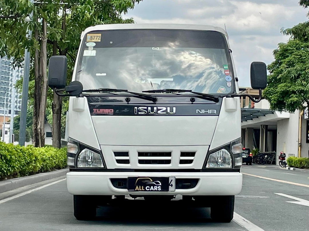 Isuzu NHR MB iVAN 2.8 Manual on Carousell
