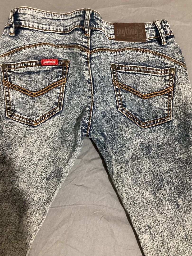 Jag thug acid wash ripped jeans on Carousell