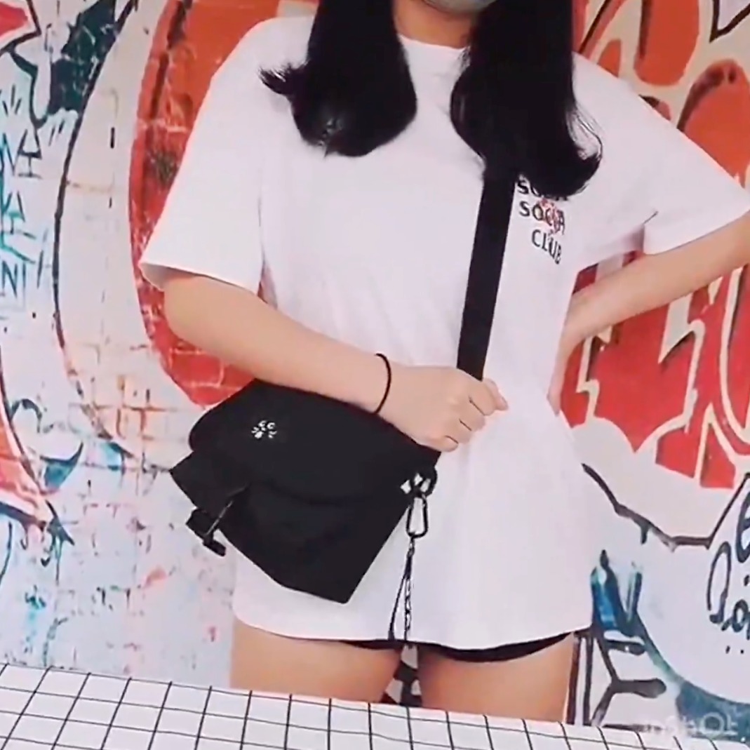 Japan Ne-net NYA Magazine Appendix Bag Mook Surprised Cat Messenger ...