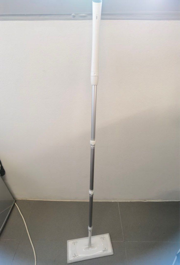 Kao Magiclean Wiper Stick Mop, Furniture & Home Living, Cleaning ...