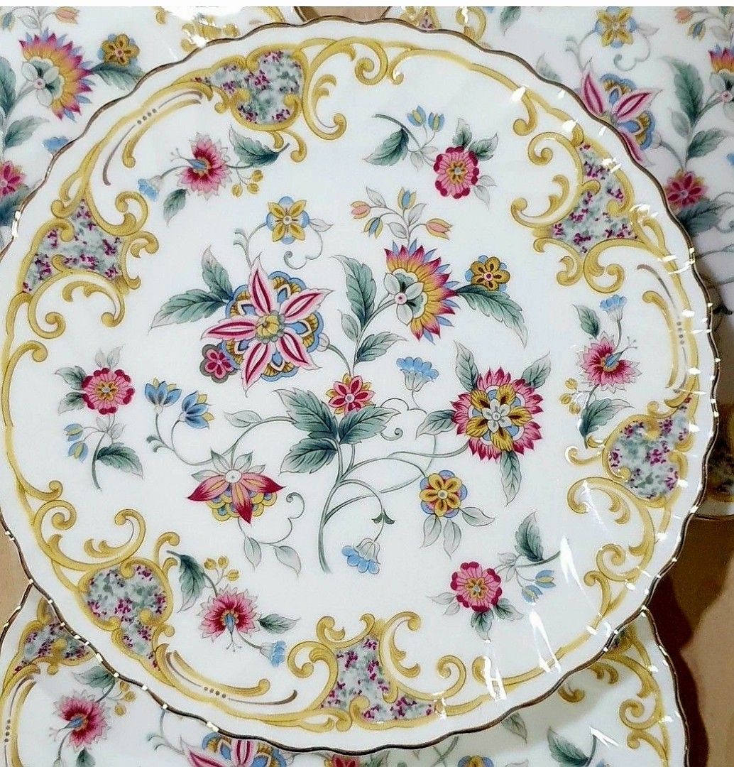 Keito Japan Floral plate 20cm, Furniture & Home Living, Kitchenware ...