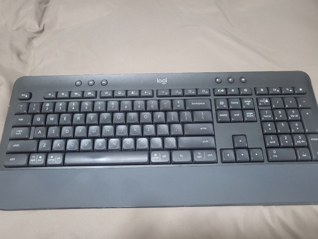 Logitech k650 keyboard, Computers & Tech, Parts & Accessories, Computer ...